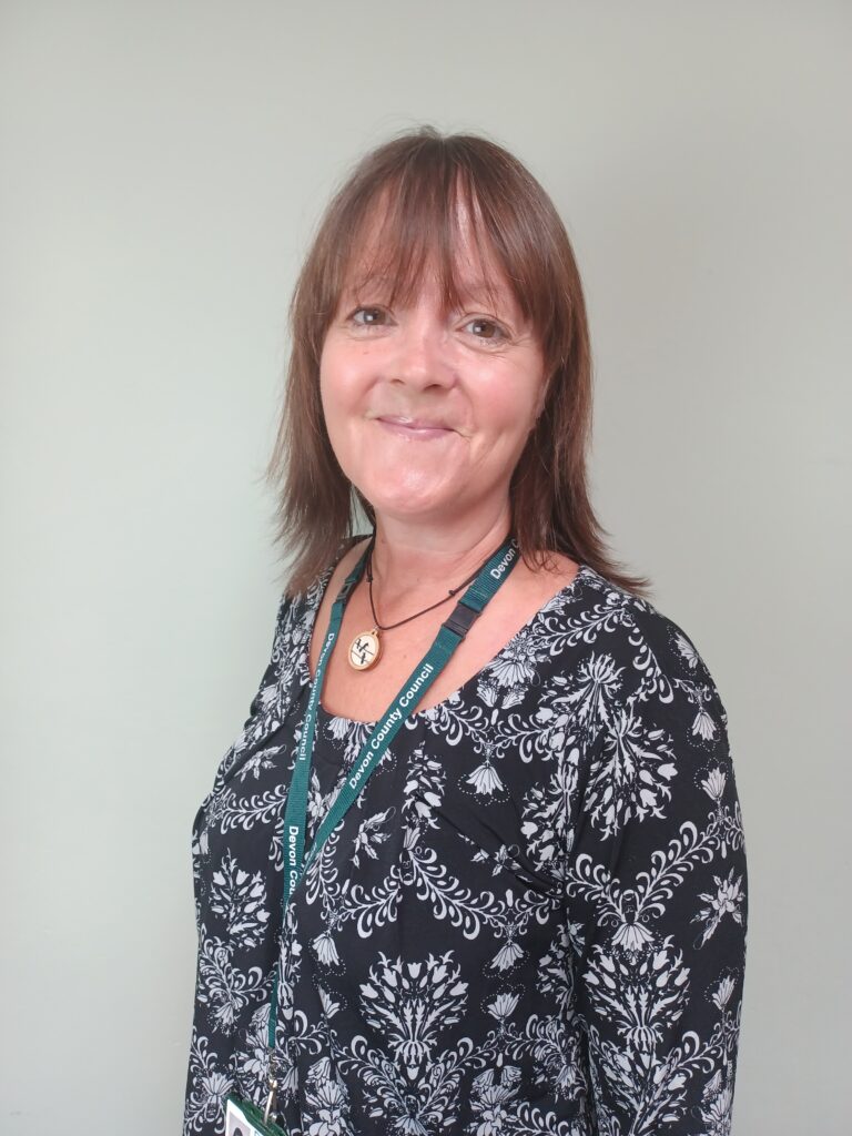 Early Years and Childcare Service - meet the team - Information for ...