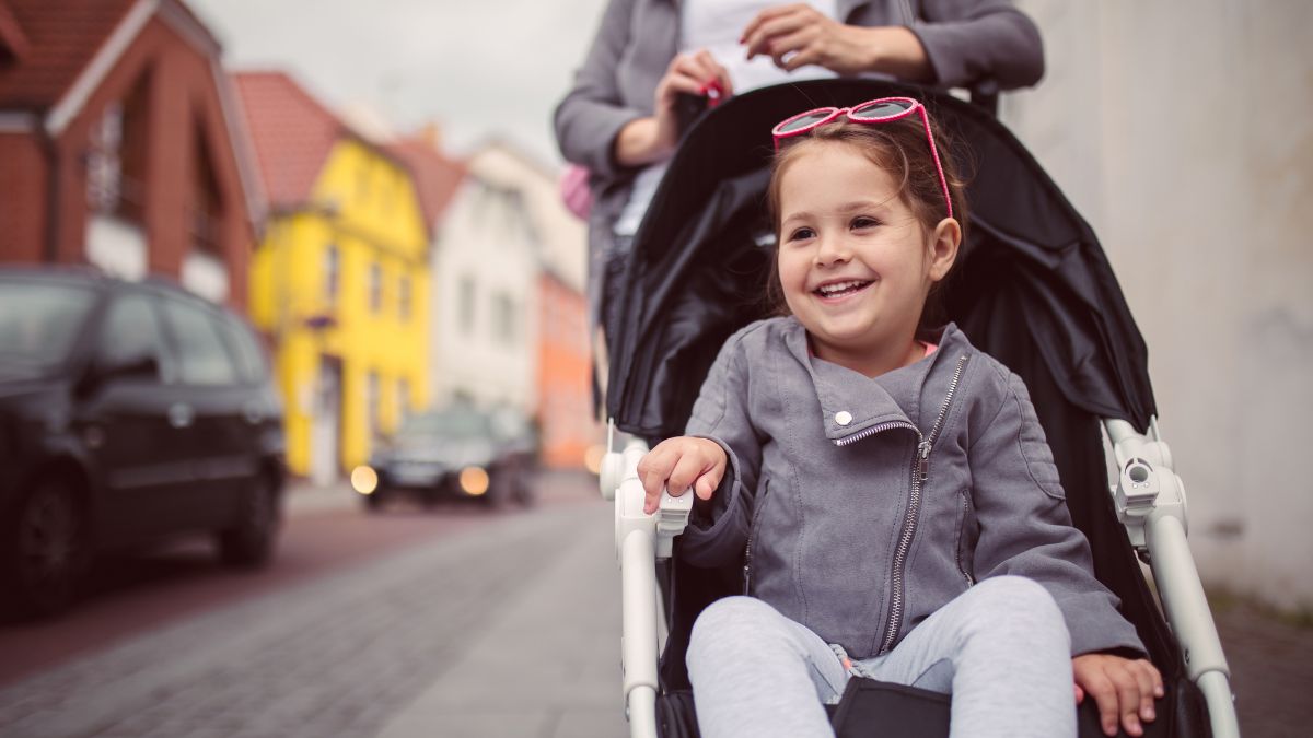 Council signals plans to transition from Children’s Centres to Family Hubs - News