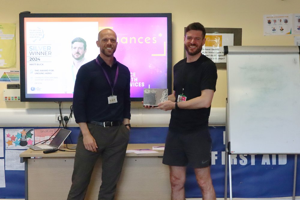 Inspirational Devon teacher wins prestigious national teaching award - News