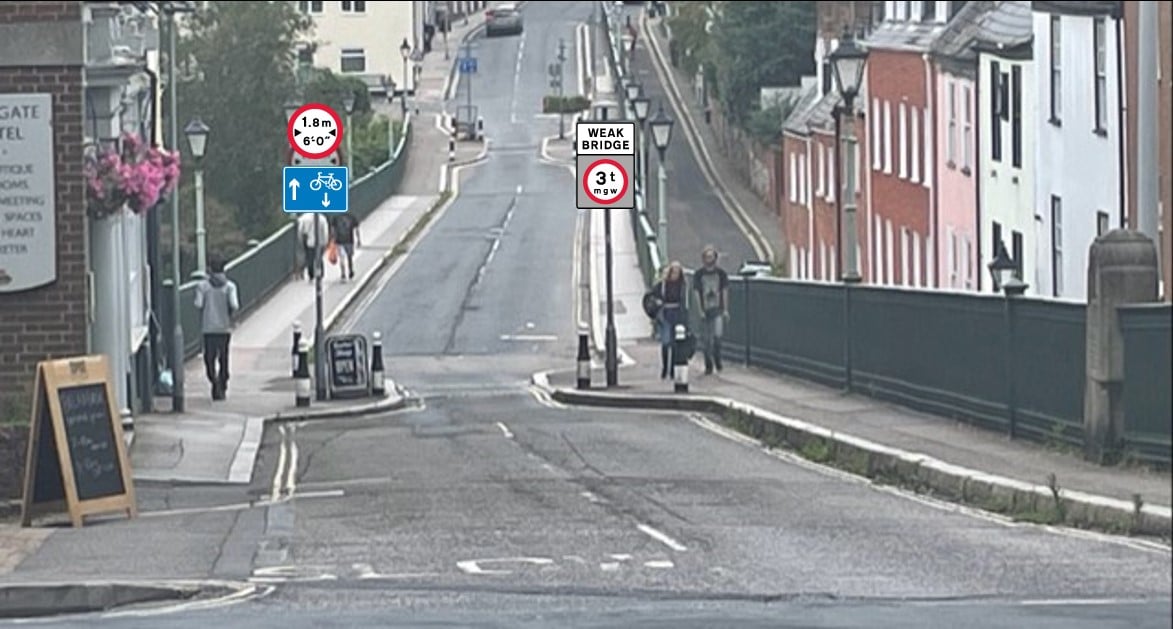 Moving Traffic Enforcement - Roads and transport